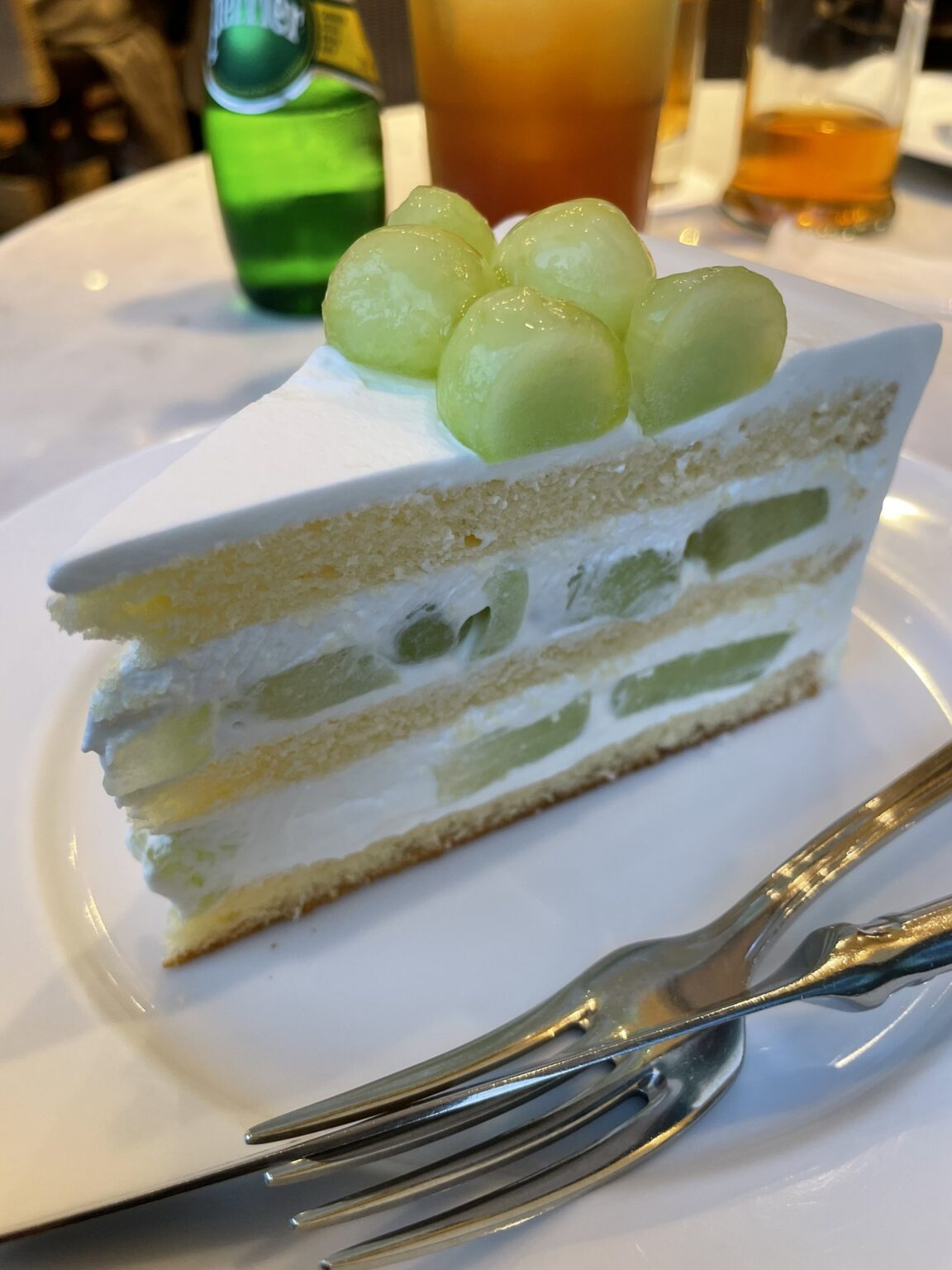 HARBS: Famous Japanese Cake Shop for Fresh Cakes and Desserts ...