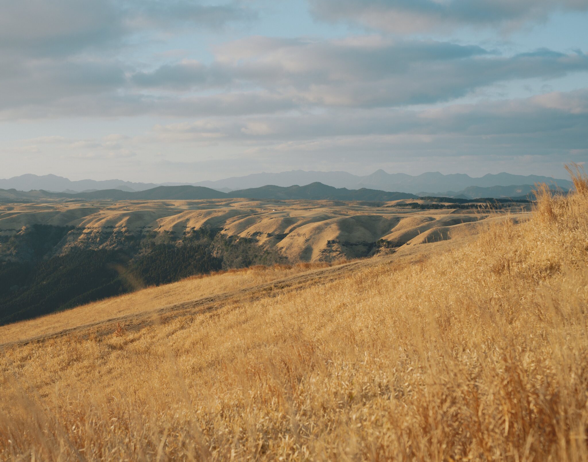 Mt. Aso: A Breathtaking Volcanic Landscape in Kumamoto | Tabimania Japan