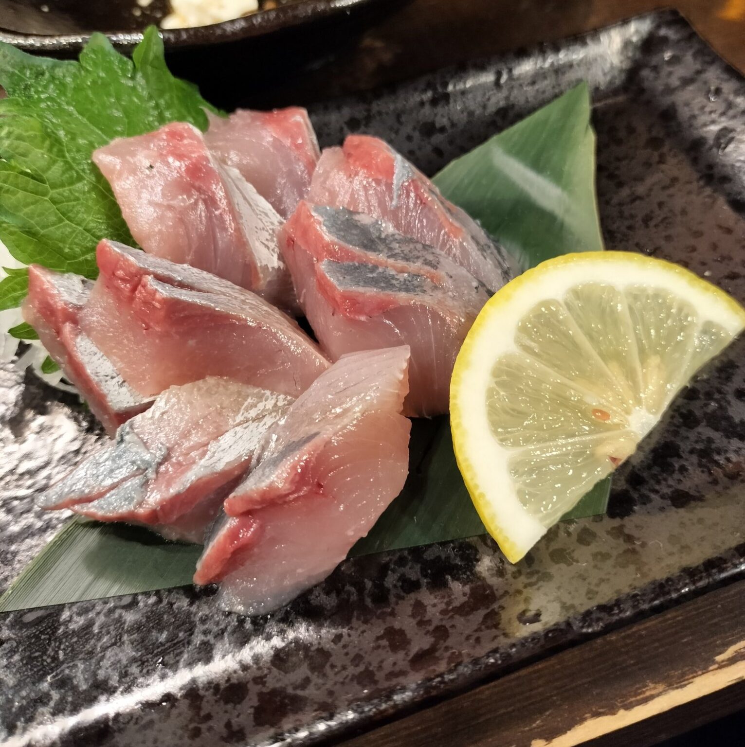 Japanese_Hamachi_sashimi | Tabimania Japan