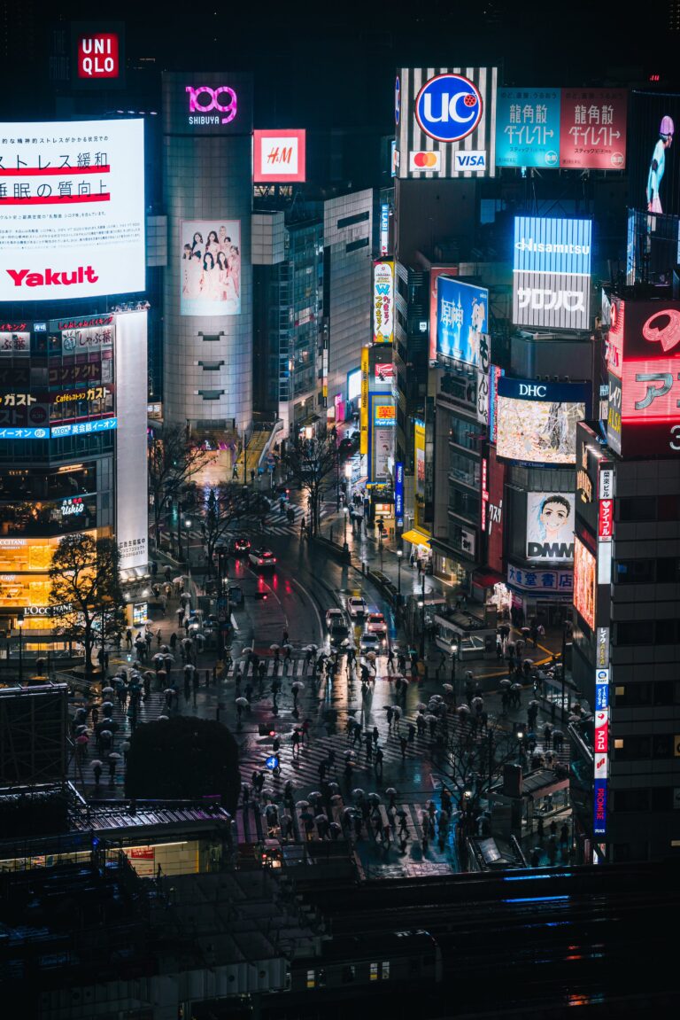 Best Neon Spots in Tokyo: Shinjuku & Shibuya Night Guide