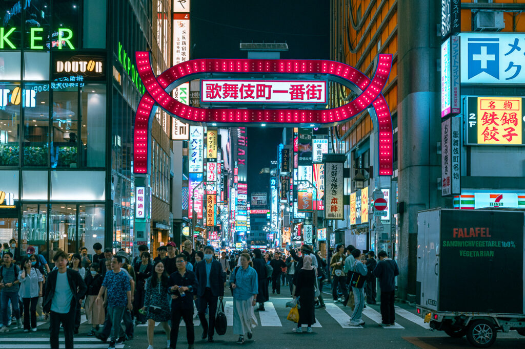 Best Neon Spots in Tokyo: Shinjuku & Shibuya Night Guide
