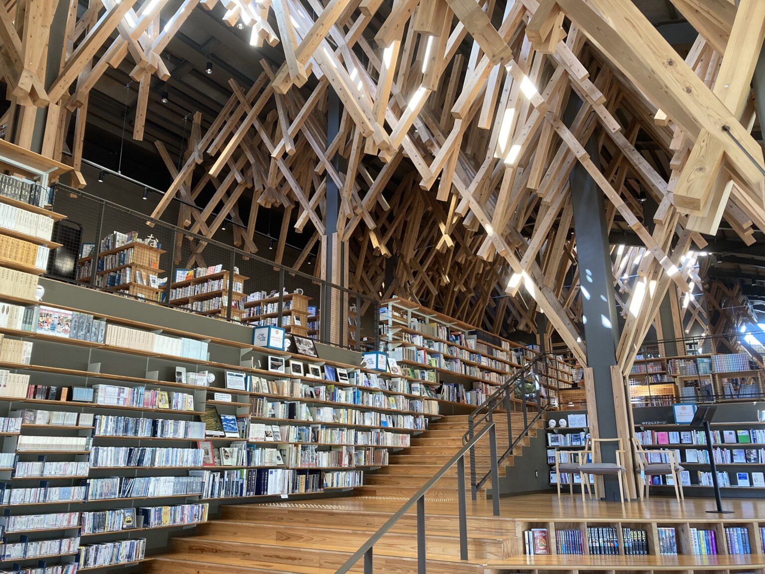 Yusuhara_Town_Library_Kengo_Kuma_Kochi_Yusuhara | Tabimania Japan