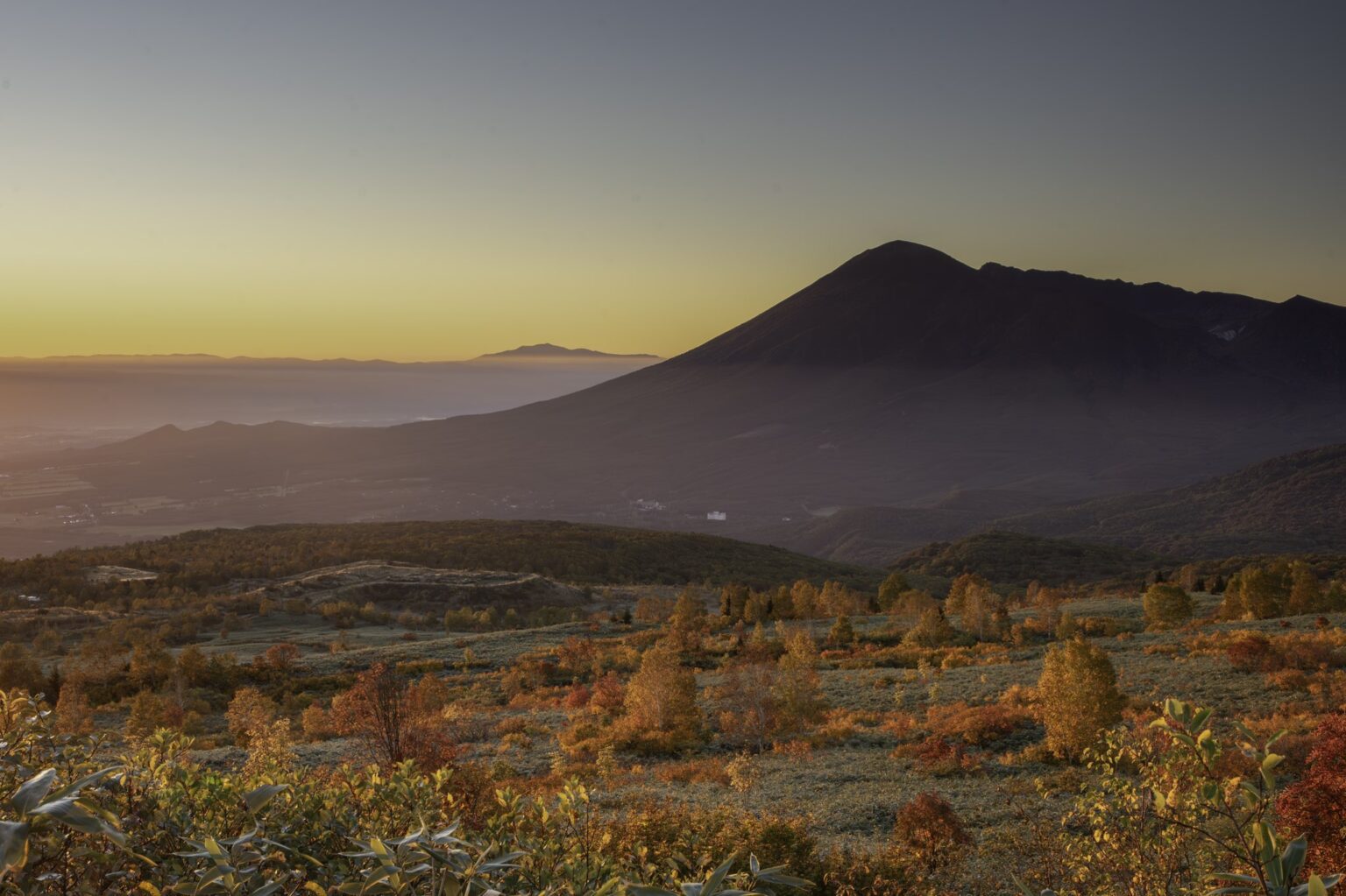 Plan Your Autumn Trip: Japan’s Best Fall Foliage by Region and Timing