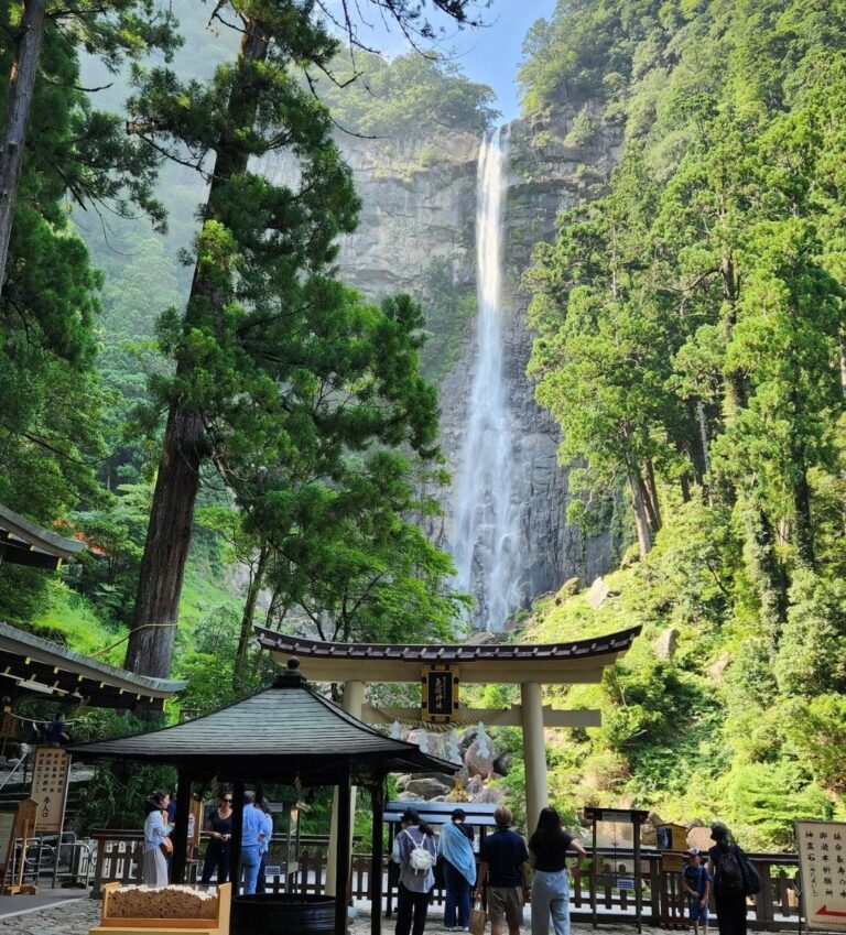 Complete Guide to Kumano Nachi Taisha and Nachi Falls