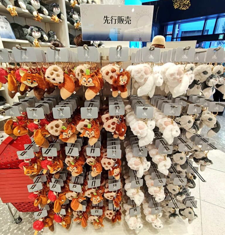 Unlocking the Magic Why Japan’s Disney Stores Are a Paradise_shopping ...